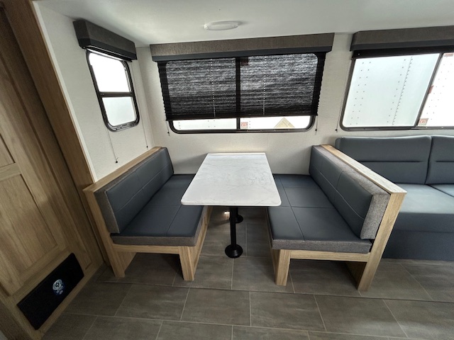 Roulotte Heartland Prowler Lynx 3209BH 2025 - Escale VR